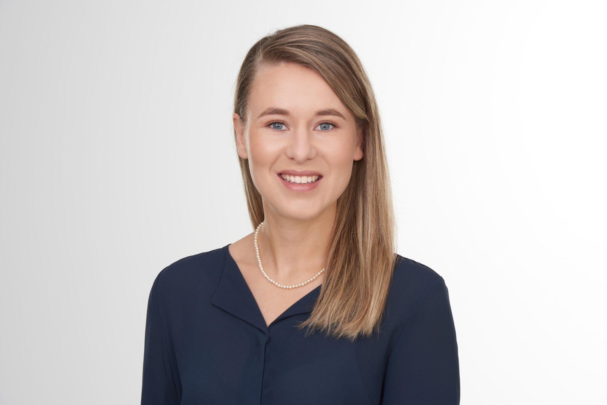 Isabell Decker, Senior Project Manager | Brand Experience Designer ...